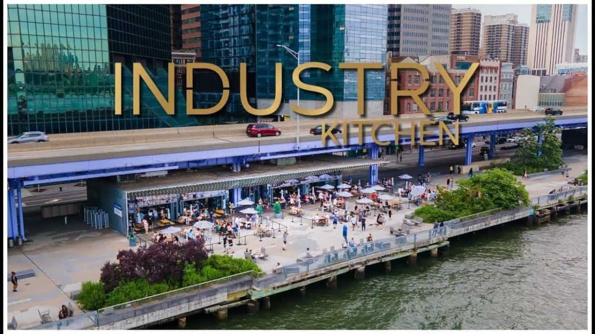 South Street Seaport Dining Delights: 12 Top Restaurants